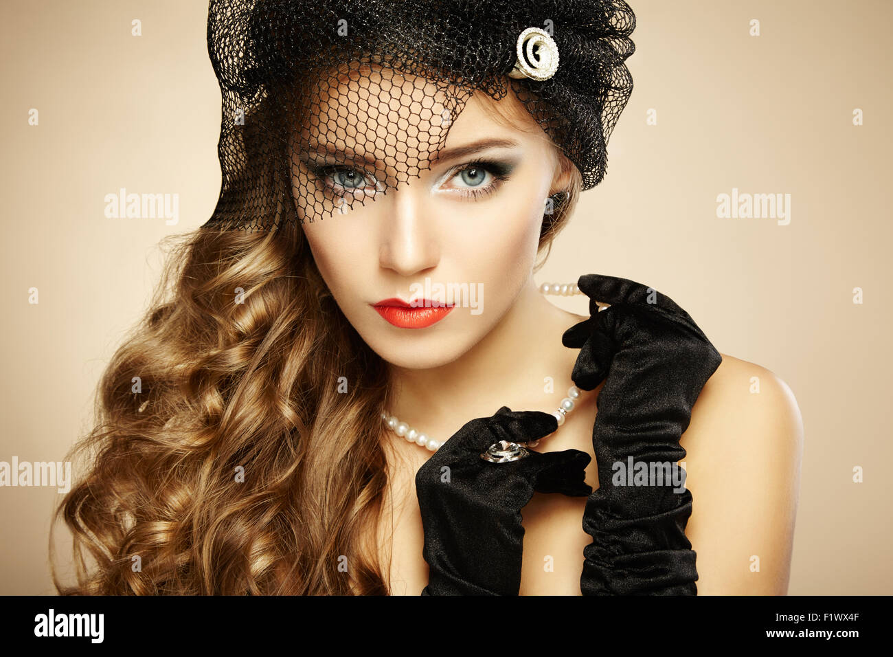 Retro portrait of beautiful woman. Vintage style. Fashion photo Stock ...