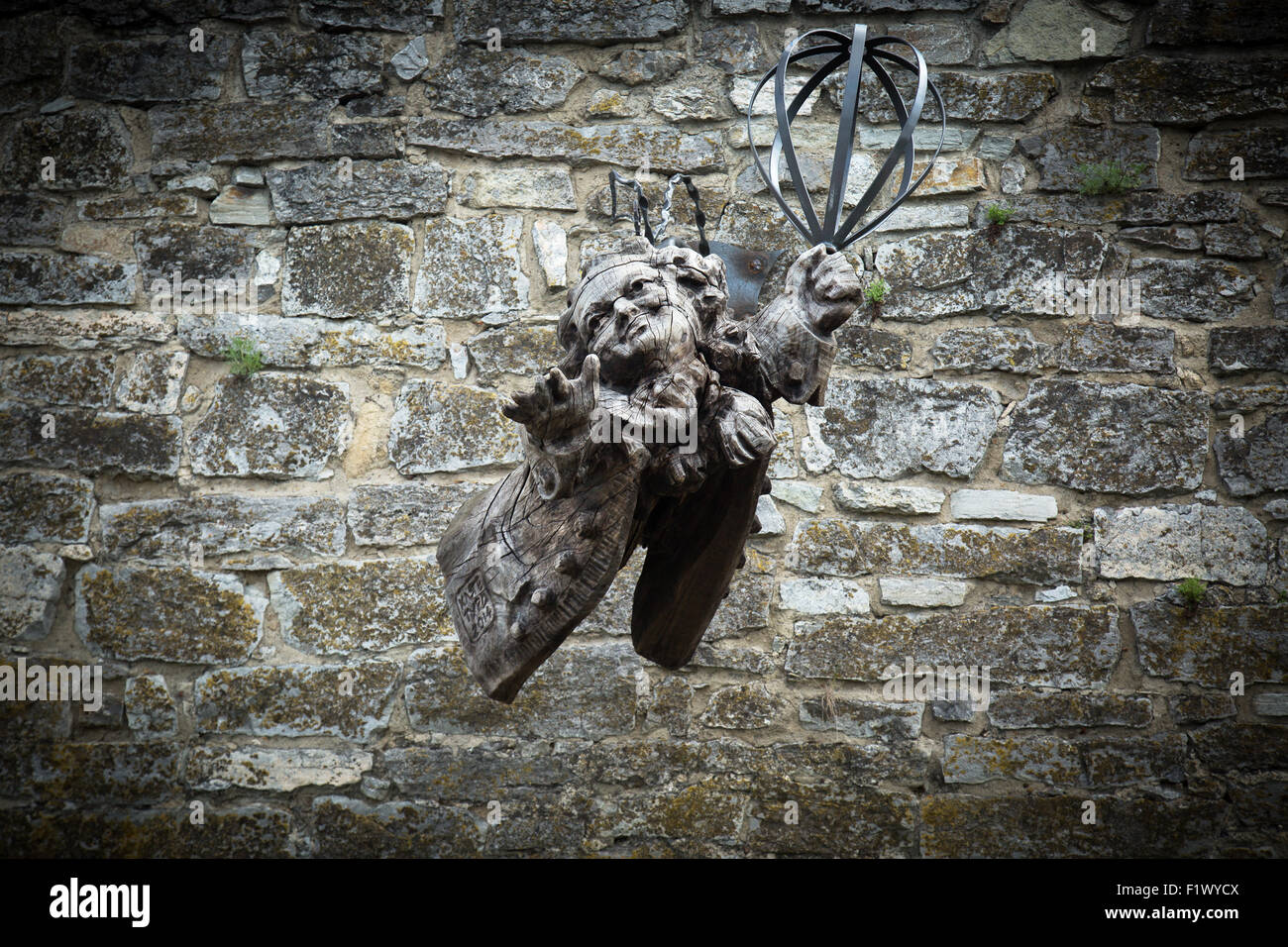 Angel wall sculpture hi-res stock photography and images - Alamy