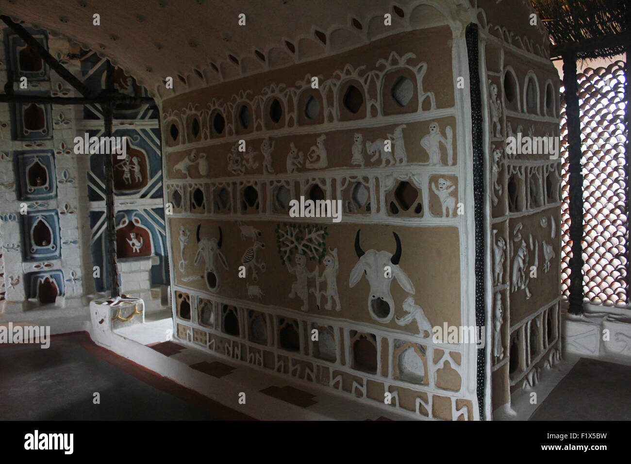 Gond Tribal house, Bhopal Madhya Pradesh, India Stock Photo - Alamy