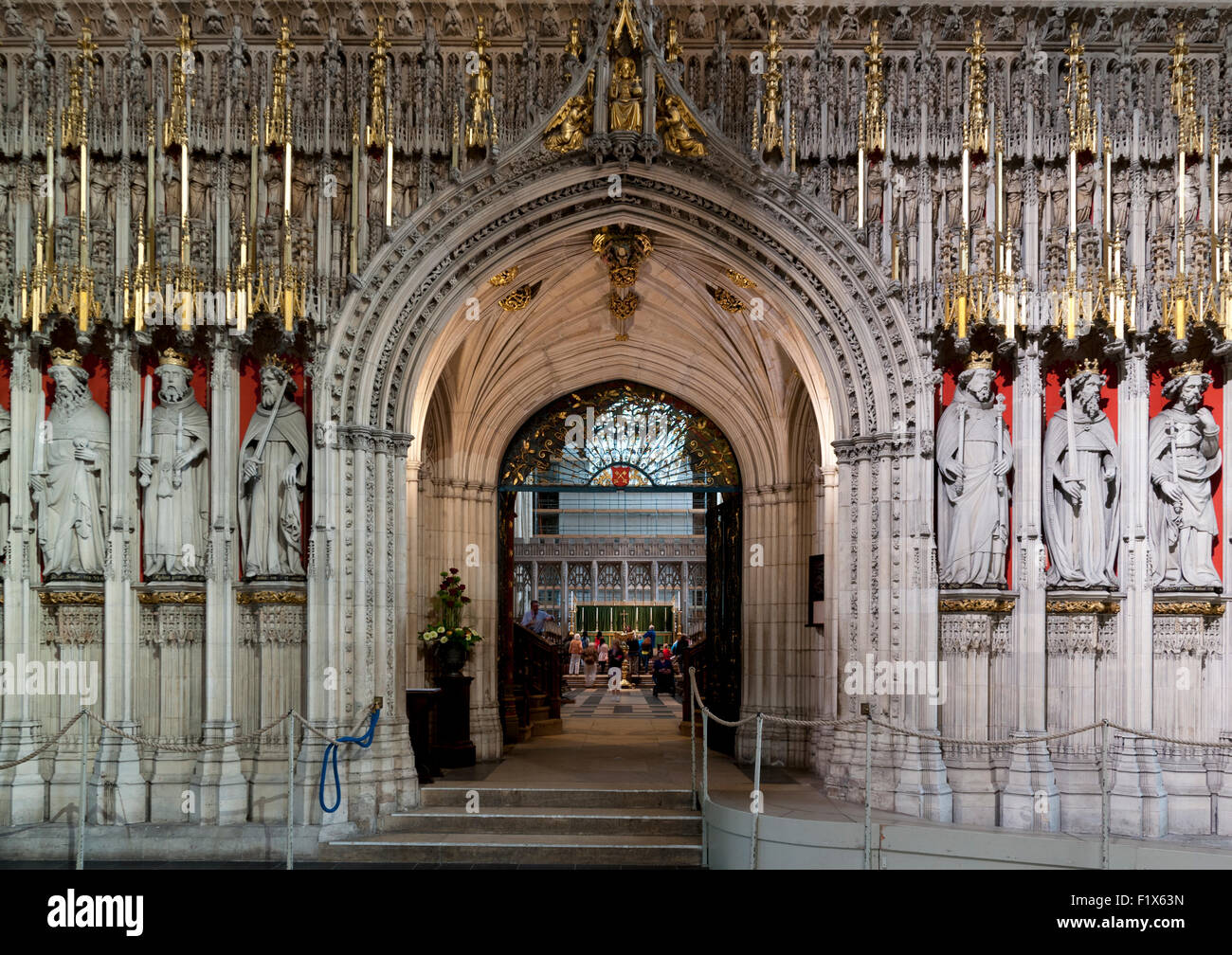 Quire screen hi-res stock photography and images - Alamy