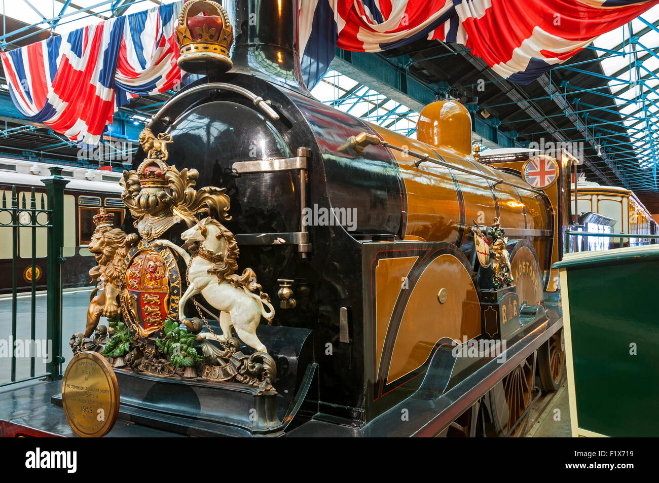 Royal train headboard on the Stoudley "B" Class 0-4-2 No214 'Gladstone ...