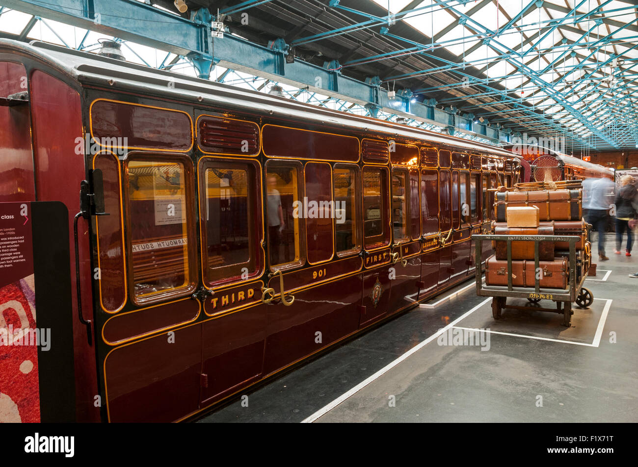 First class coach hi-res stock photography and images - Alamy