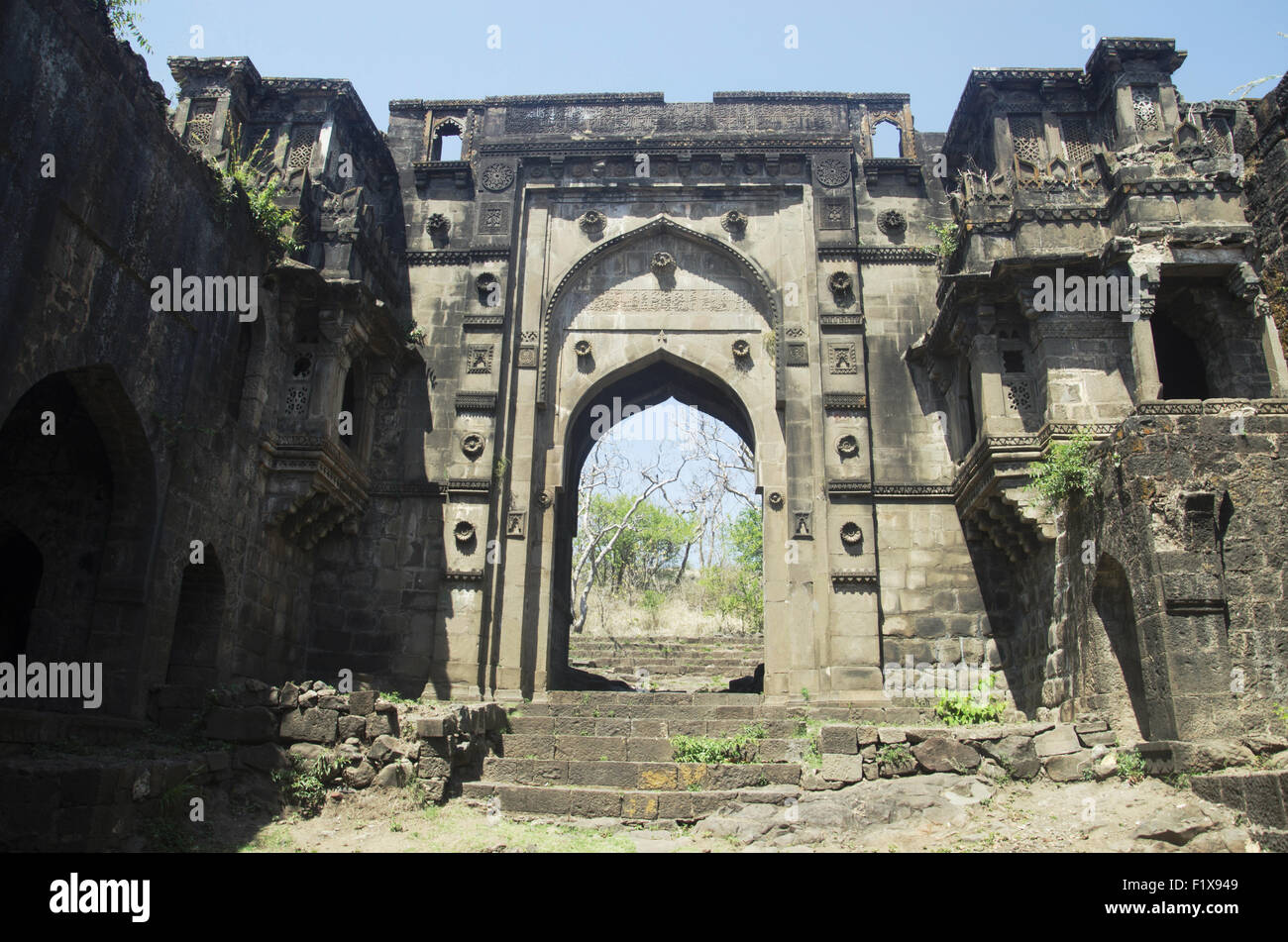 The Shahnur or Mahakali gate, Narnala fort, Near Akola, Maharashtra ...