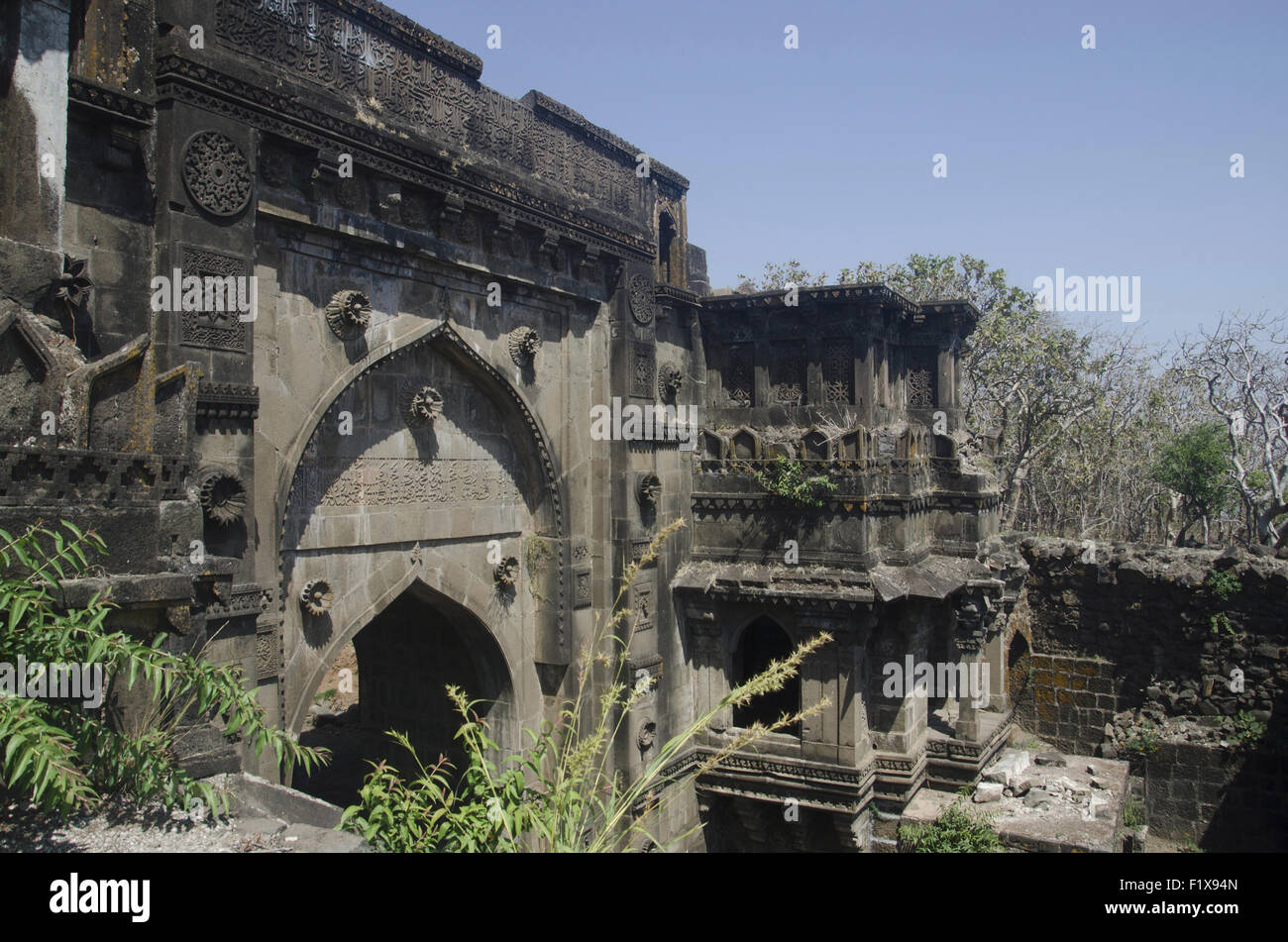 The Shahnur or Mahakali gate, Narnala fort, Near Akola, Maharashtra ...