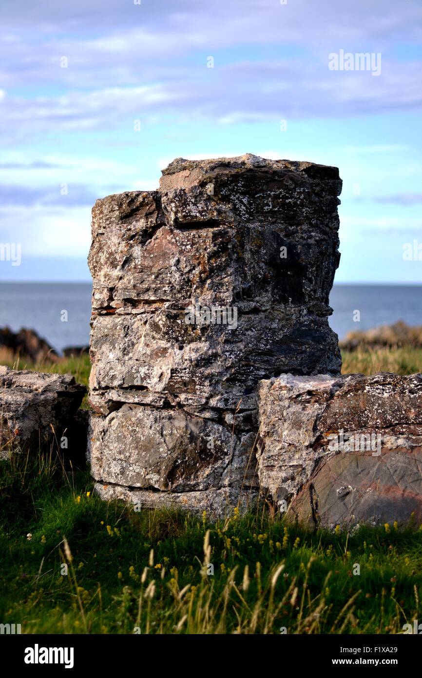 Old ruin on the cliff edge in North Scotland Stock Photo - Alamy