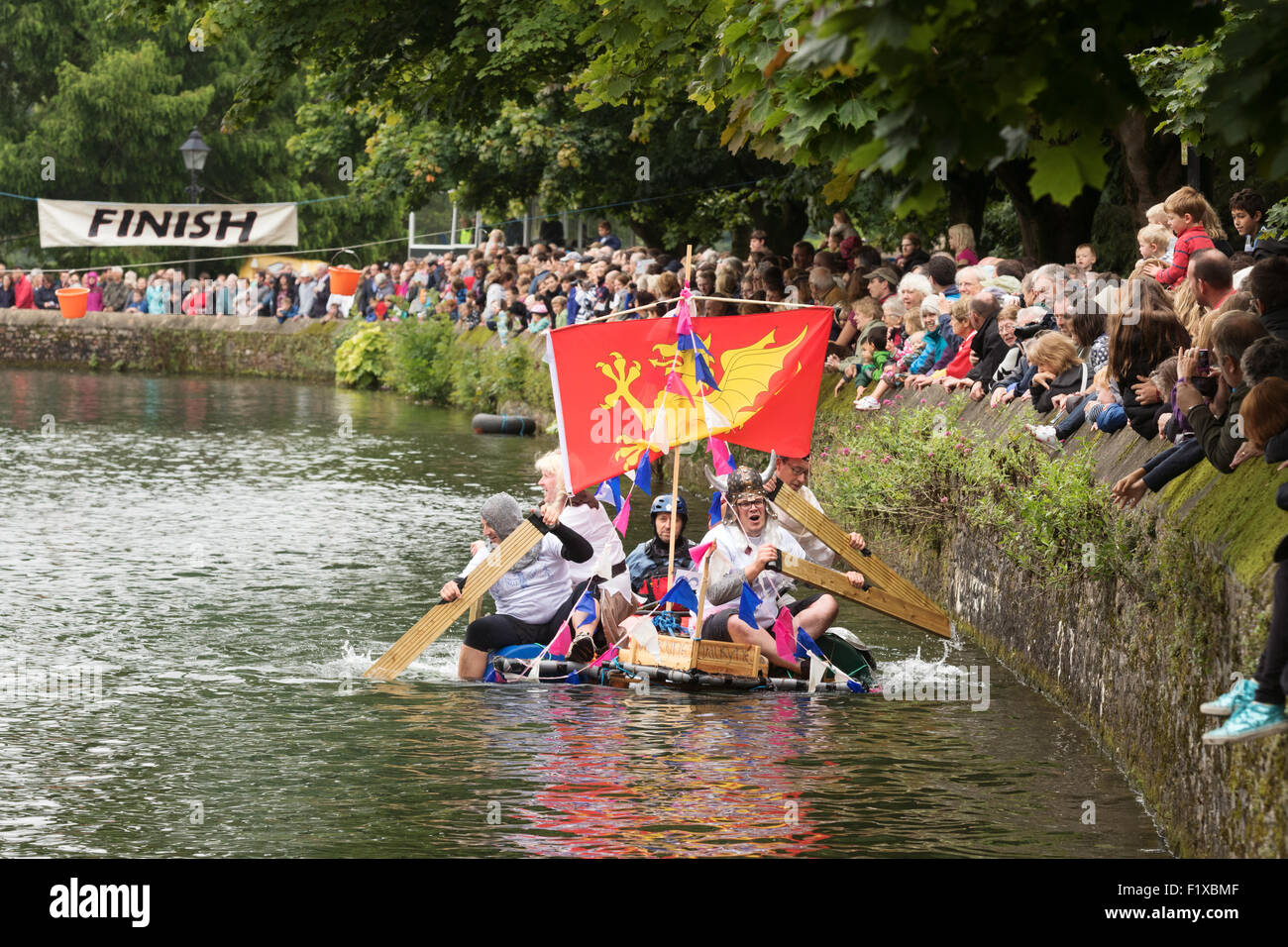 Wells moat hi-res stock photography and images - Alamy