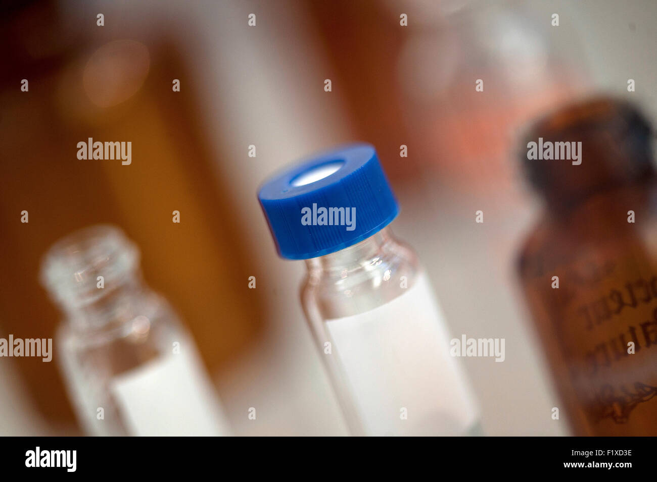 Science bottles hi-res stock photography and images - Alamy