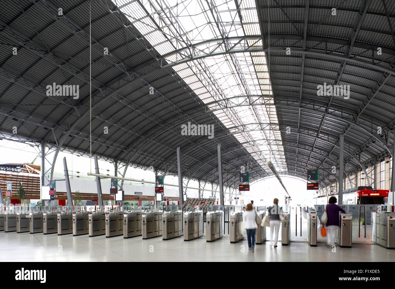 Tube station departure arrival display hi-res stock photography and ...