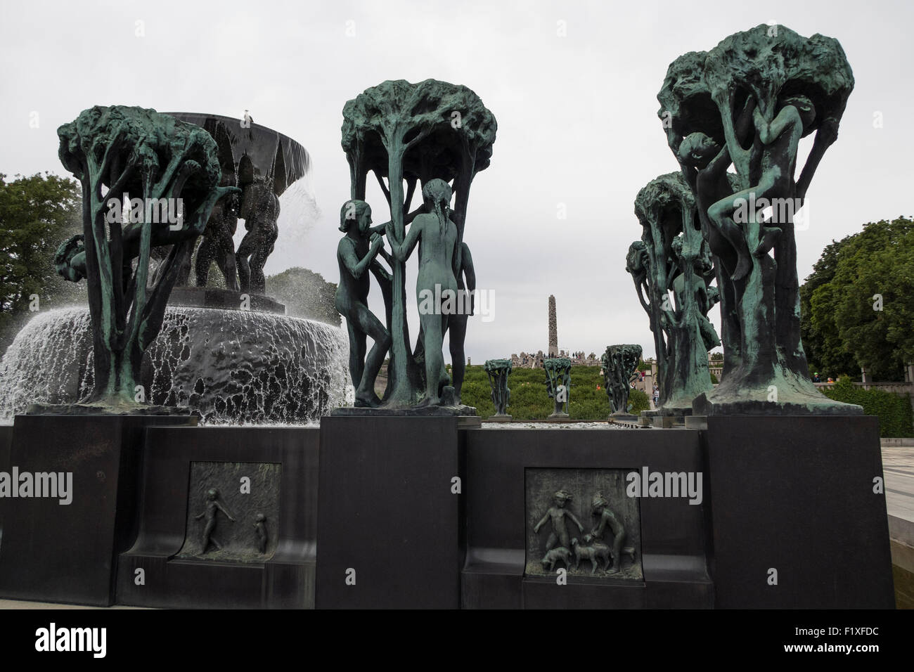 Bronze sculptures by Gustav Vigeland at the Frogner Park in Oslo ...