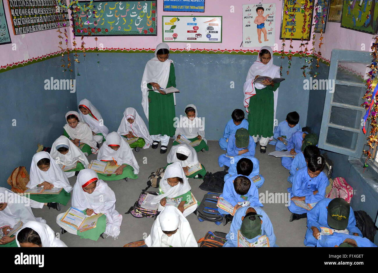 8th class hi-res stock photography and images - Alamy