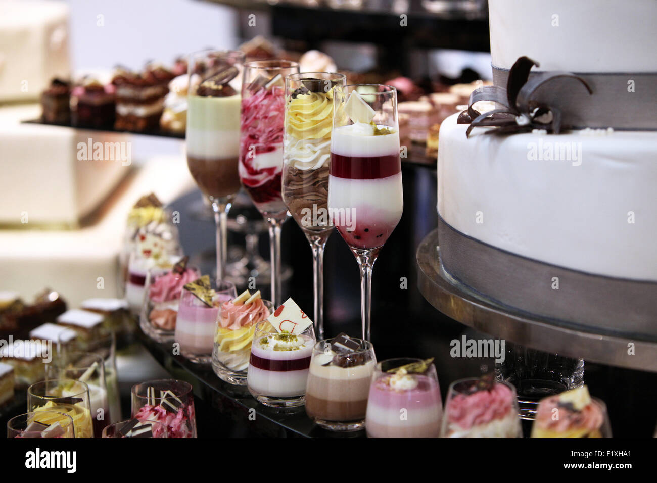 Party pastry hi-res stock photography and images - Alamy