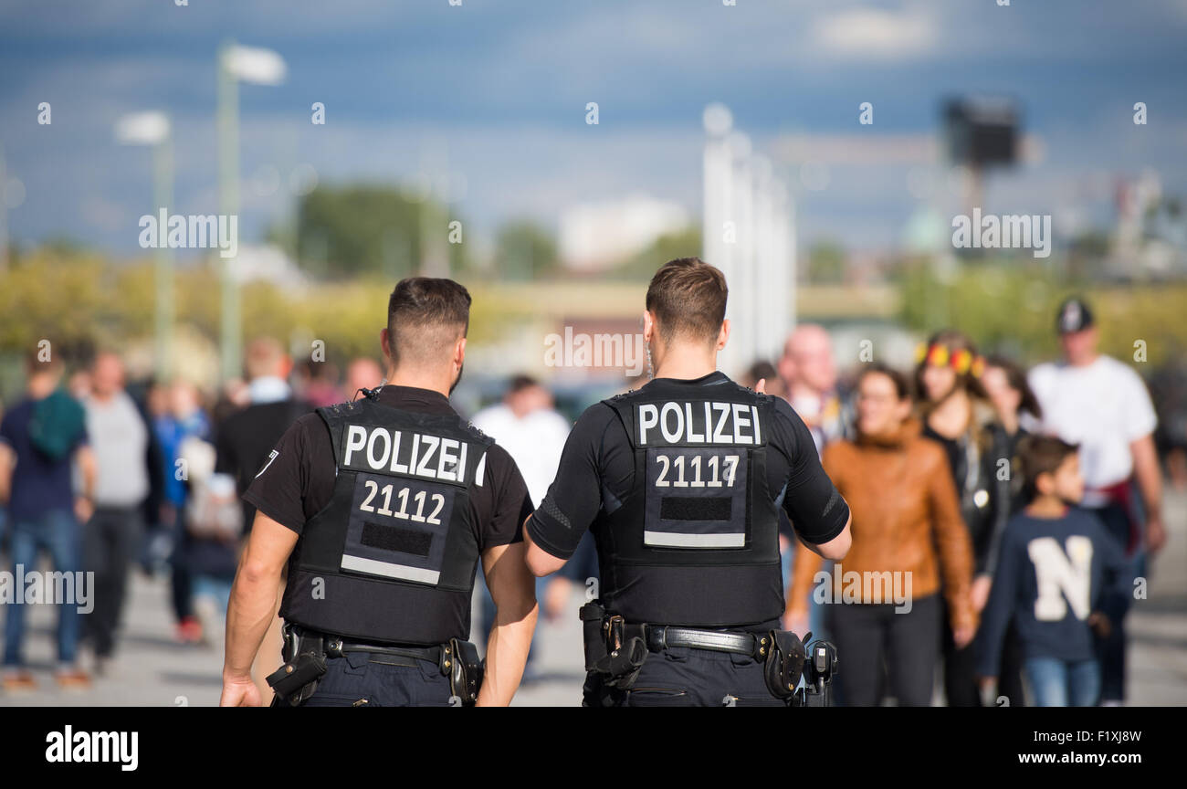 Berlin, Germany. 8th Sep, 2015. Police outside the stadium before the ...