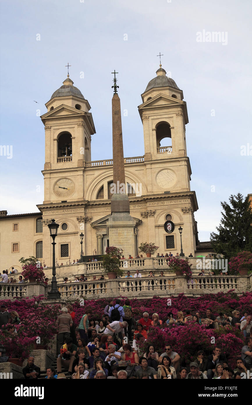 Roman Trinita dei Monti church, Piazza di Spagna, Rome, Italy Stock ...
