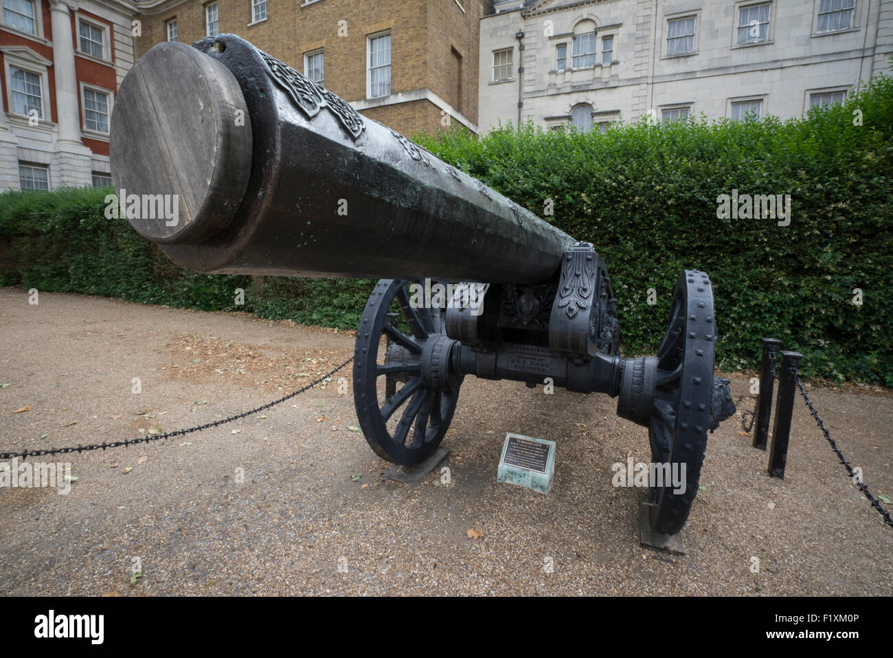 Gun horse hi-res stock photography and images - Alamy