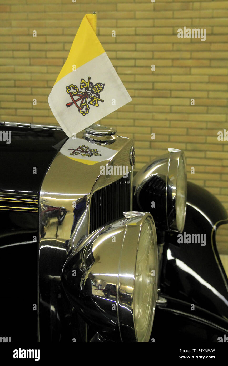 Carriage Museum and cars of popes. The Vatican, Rome, Italy Stock Photo ...