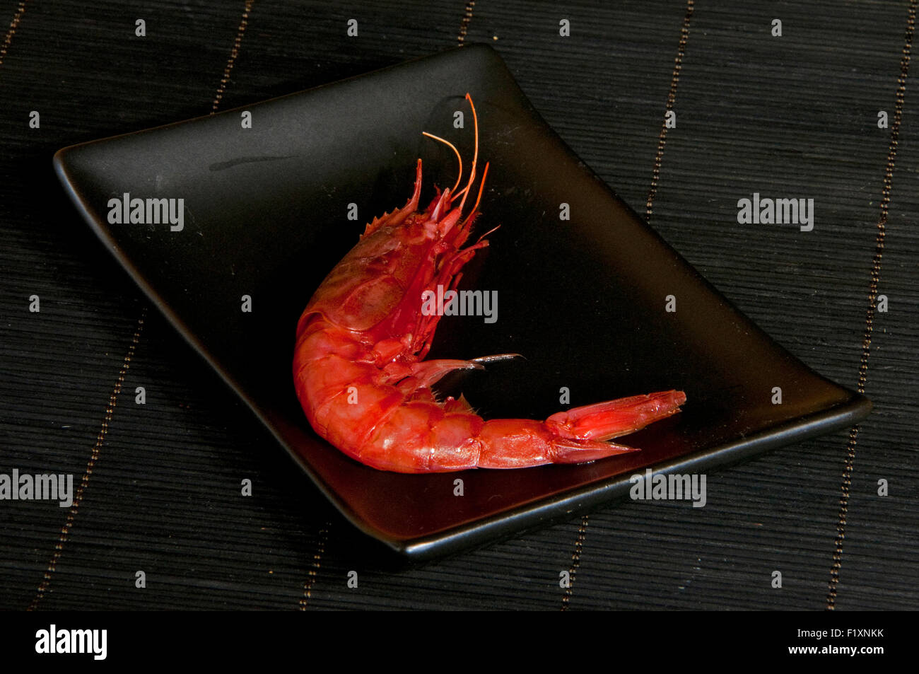 Fresh red shrimp Stock Photo - Alamy