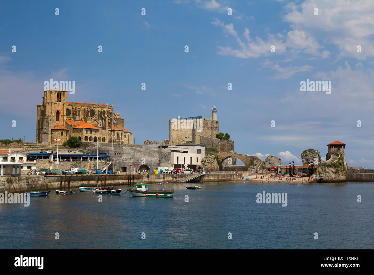 Urdiales hi-res stock photography and images - Alamy