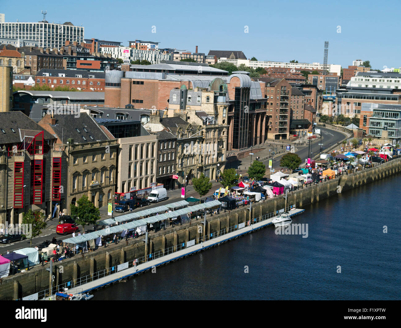 Quay side market hi-res stock photography and images - Alamy
