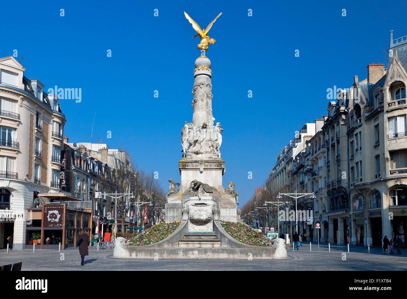 France, Marne, Reims, Place Drouet d'Erlon, the column of the winged ...