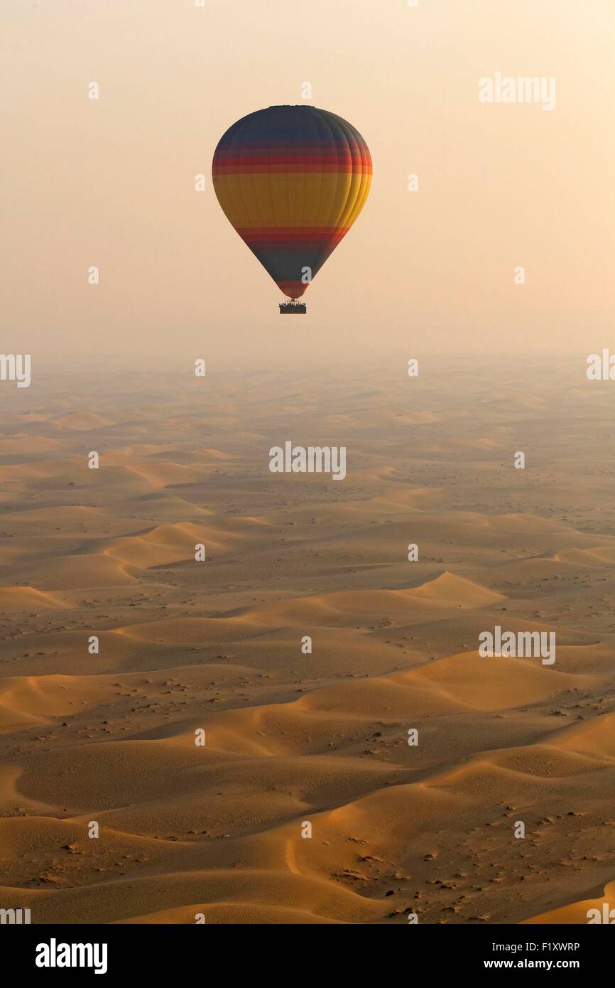 Hot air balloon dubai desert hi-res stock photography and images - Alamy