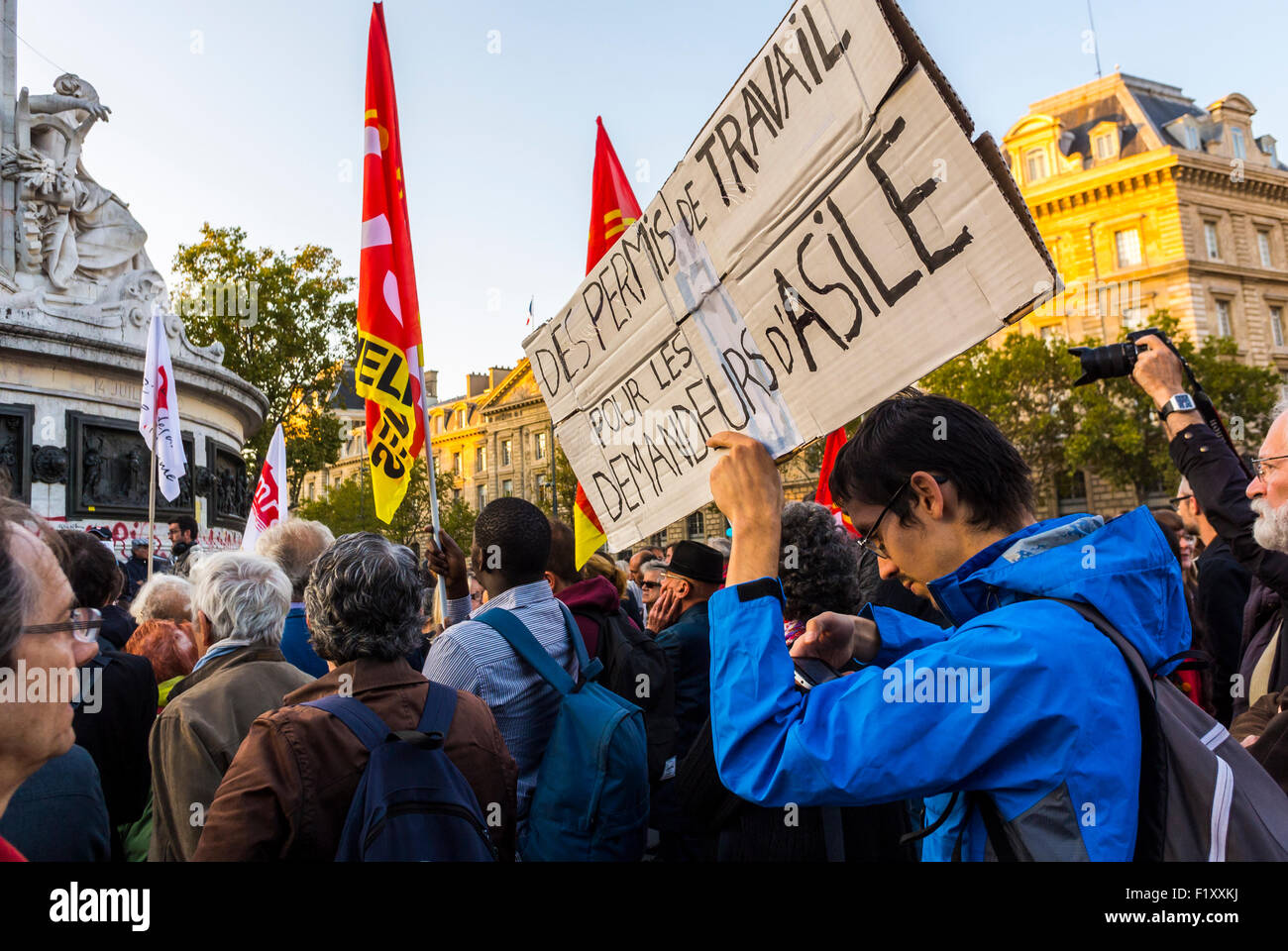 French sign immigrants hi-res stock photography and images - Alamy