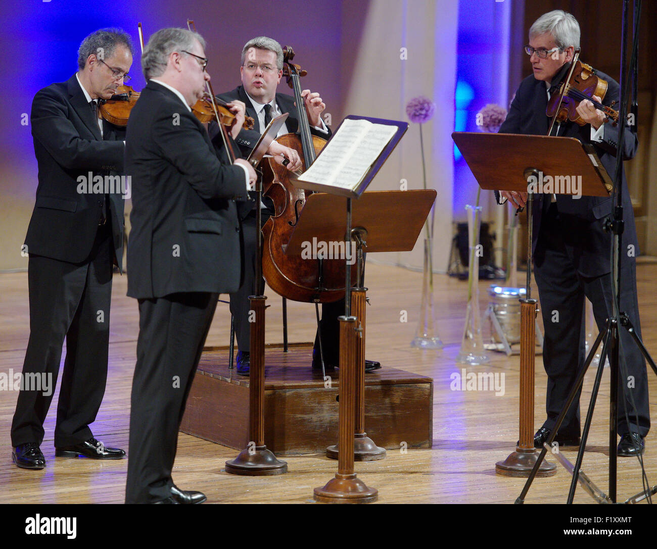 Quartet concert hall hi-res stock photography and images - Alamy