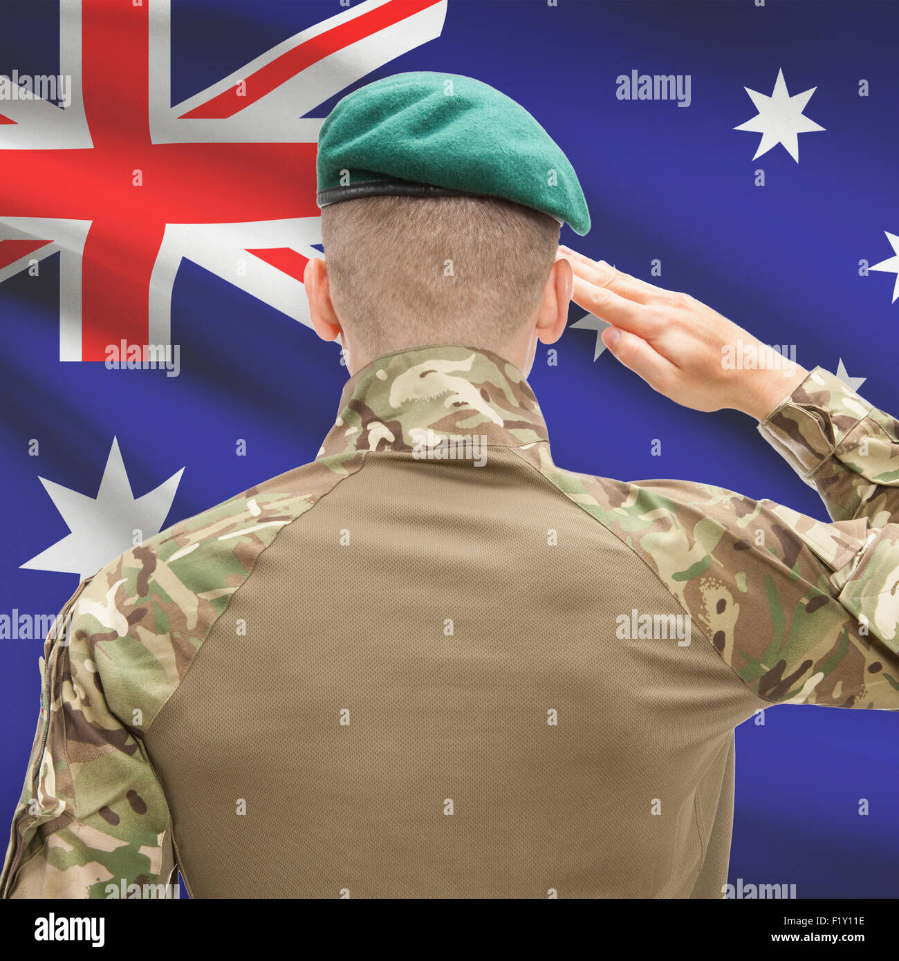 Australian soldier salute hi-res stock photography and images - Alamy