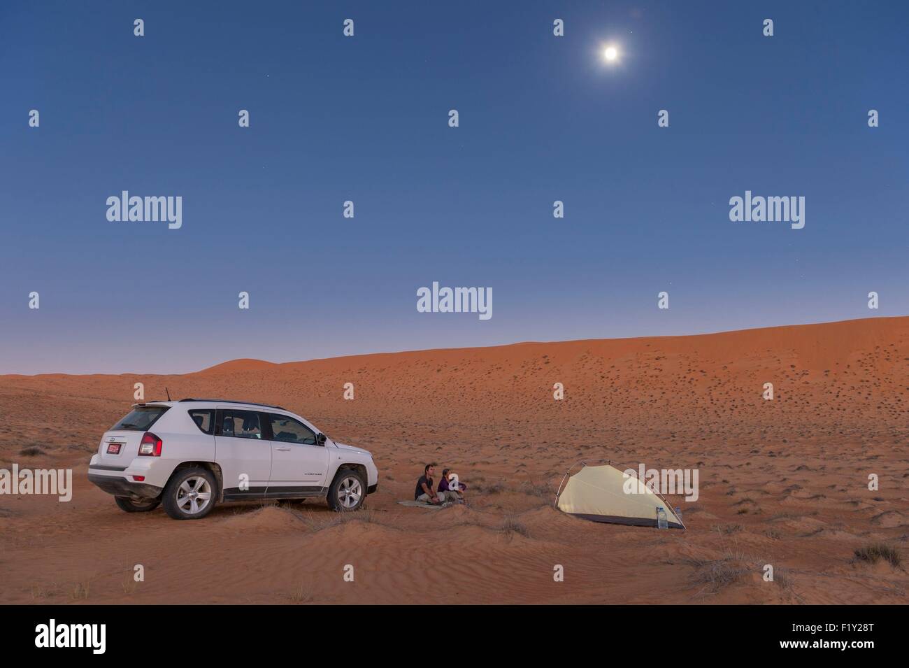 Sharqiya sands night hi-res stock photography and images - Alamy