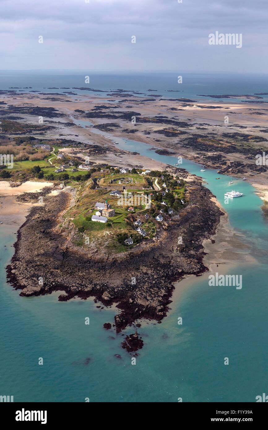 France, Manche, Chausey islands, the spring tide of 21 March 2015 ...