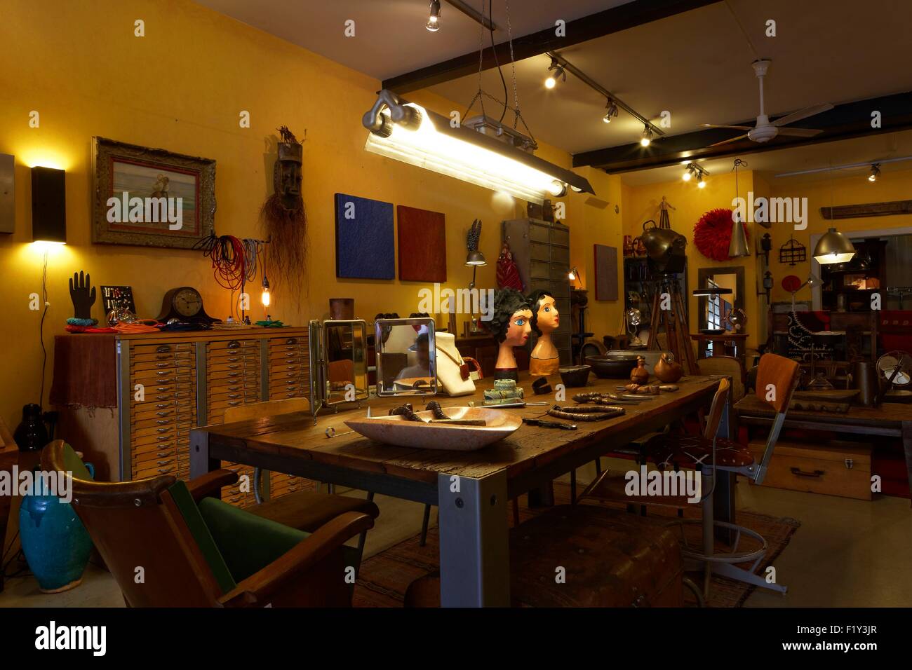 Assembly area hi-res stock photography and images - Alamy