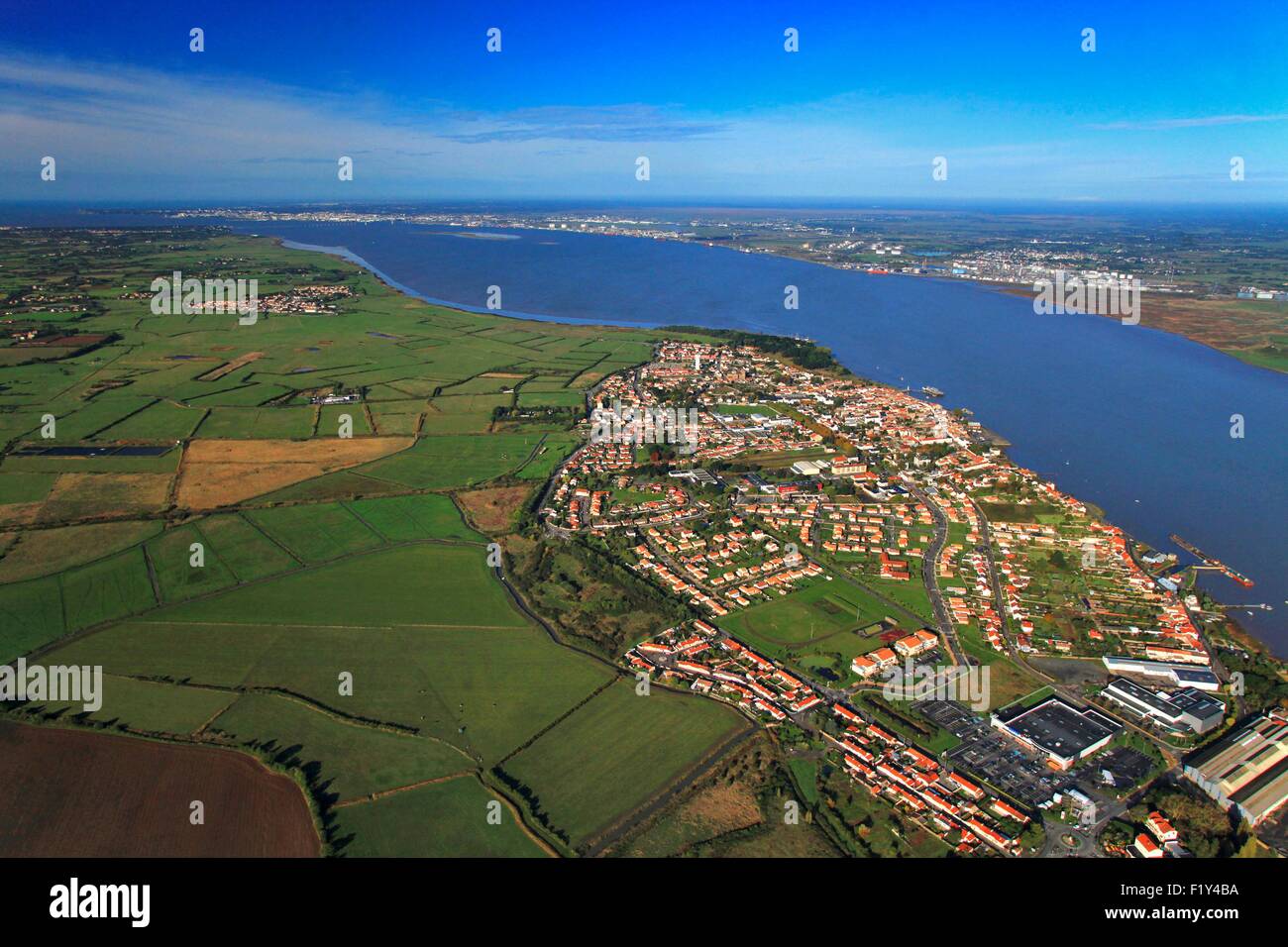 France, Loire Atlantique, village of Paimboeuf with in the background ...