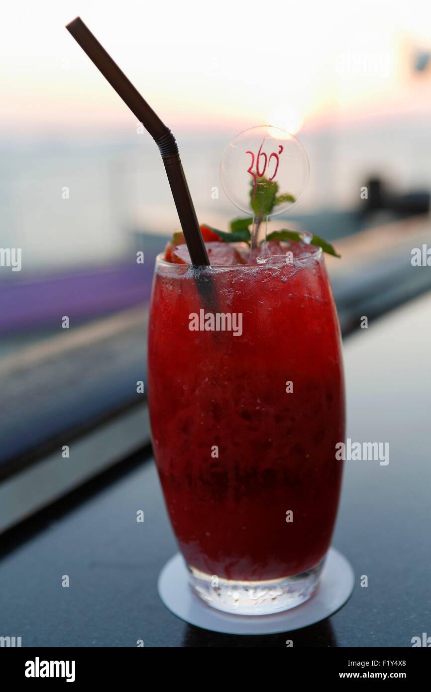 360 degrees bar hi-res stock photography and images - Alamy