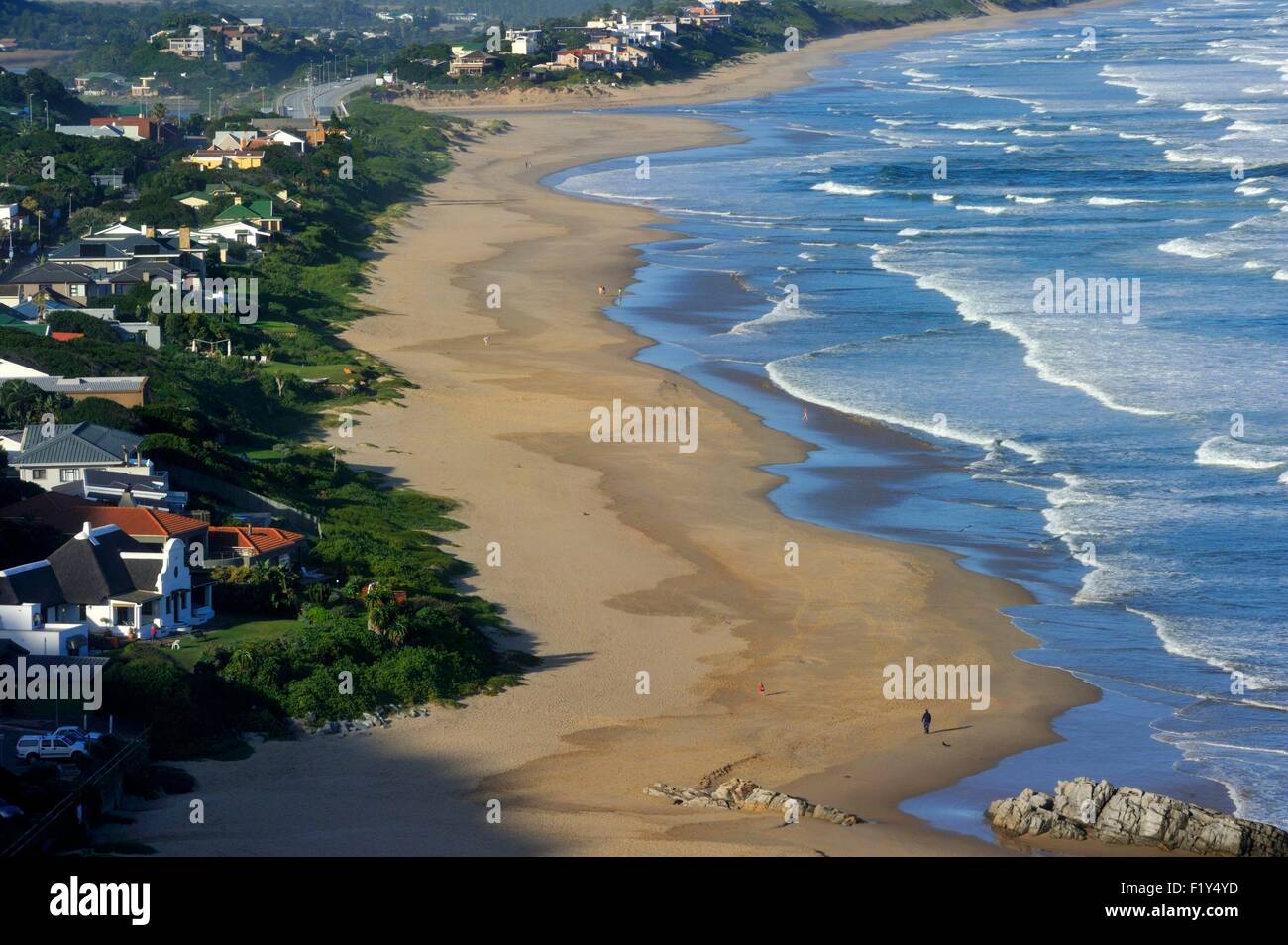 Wilderness beach hi-res stock photography and images - Alamy