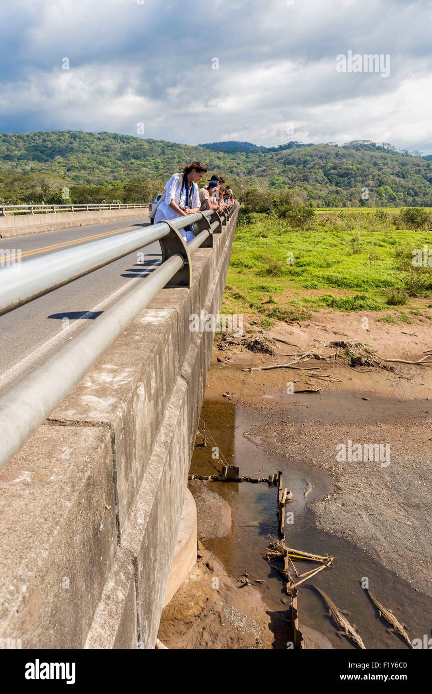 Costa Rica, Puntarenas province, Tarcoles Rio, from the bridge you can ...