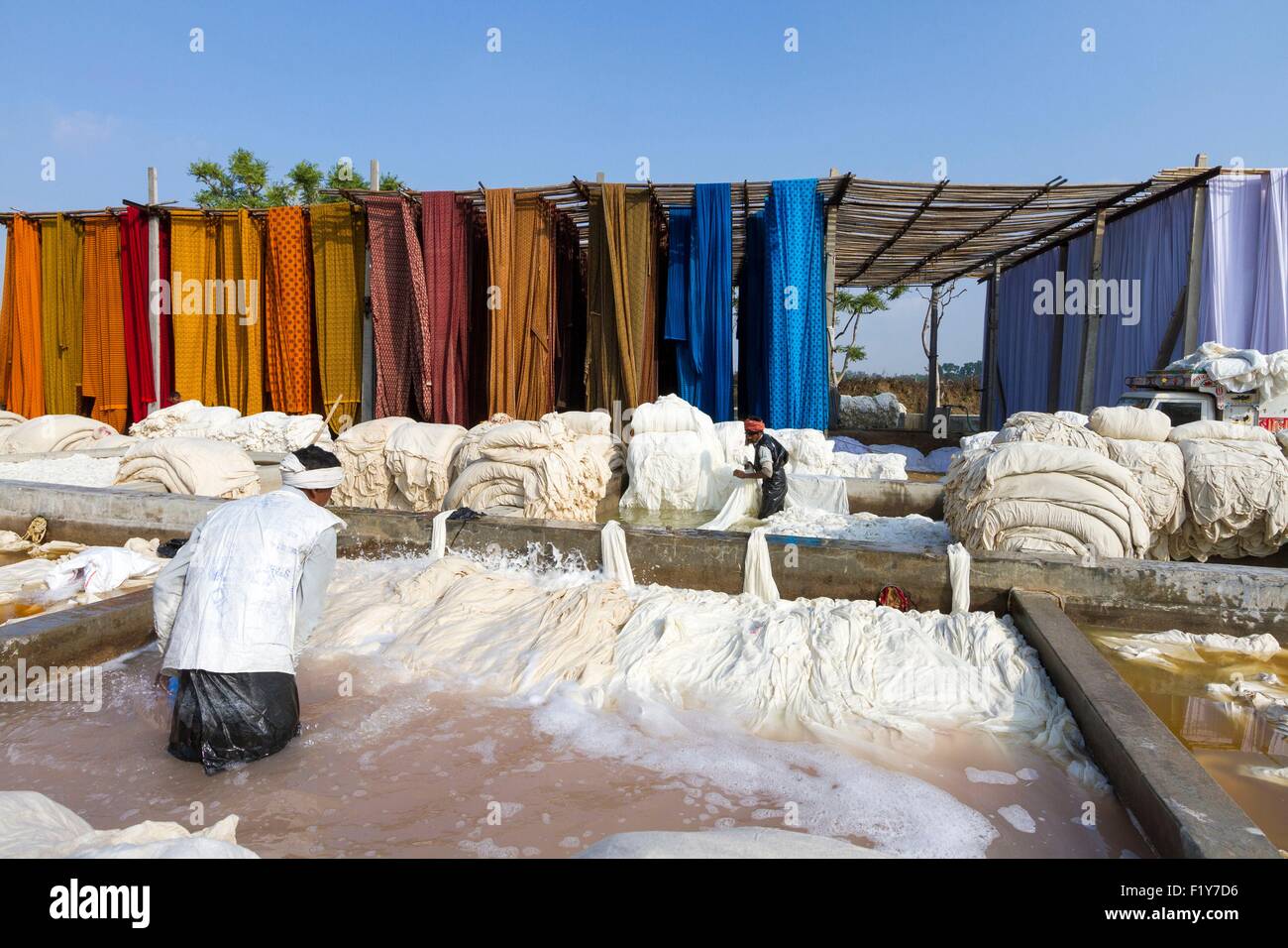 Textiles india truck hi-res stock photography and images - Alamy