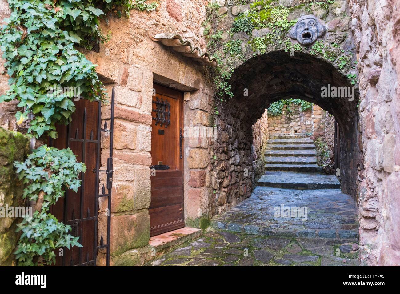 France, Var, Les Arcs sur Argens, medieval district of Parage Stock ...