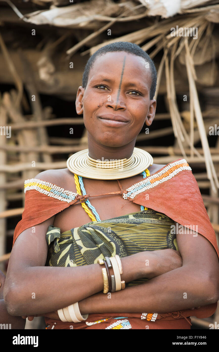 Datoga tribe hi-res stock photography and images - Alamy