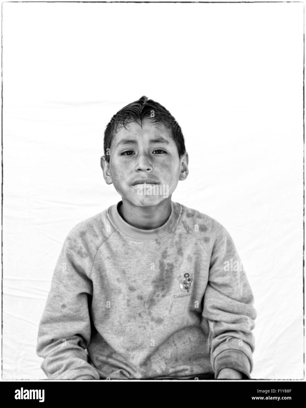 Niños peruanos hi-res stock photography and images - Alamy