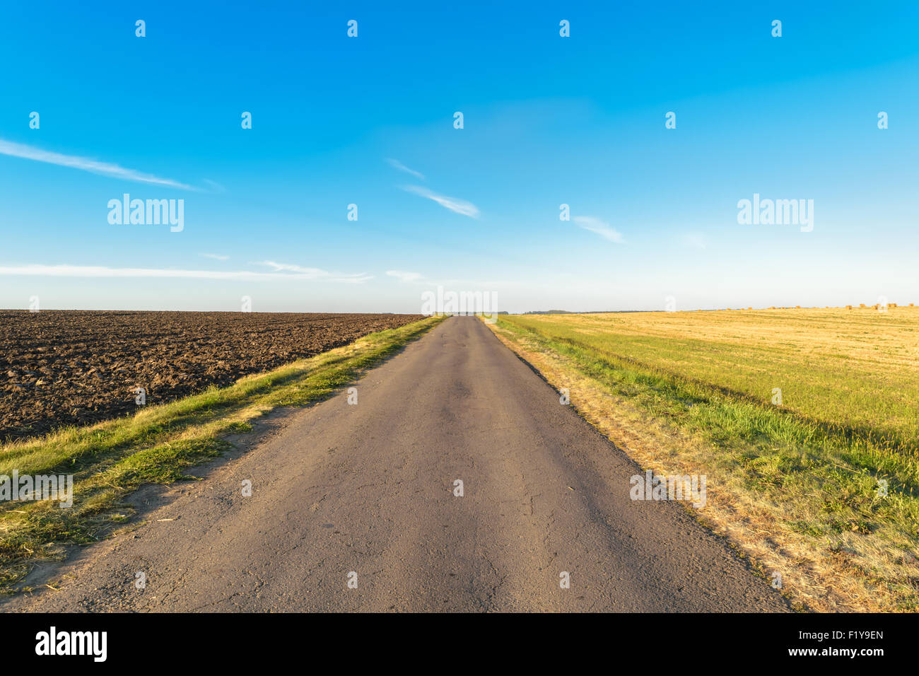 Summer landscape tilled soil hi-res stock photography and images - Alamy