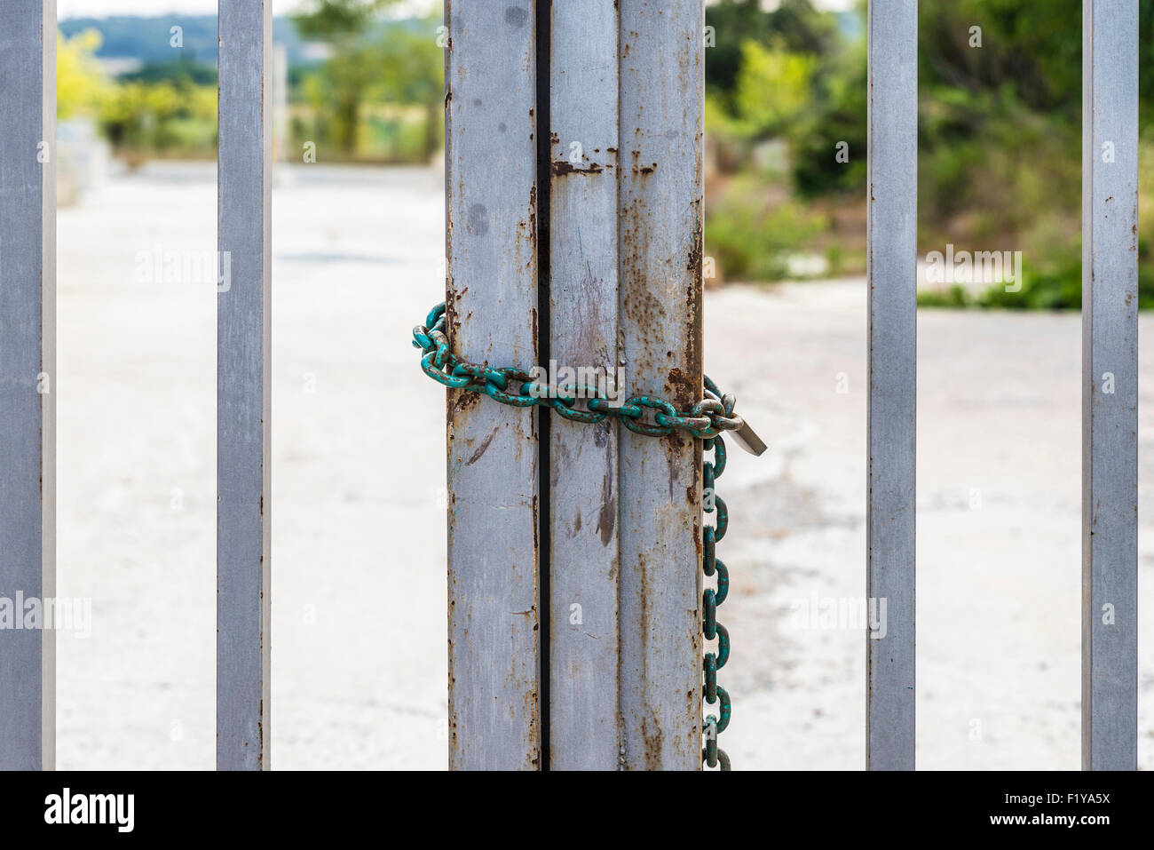 Factory security gate guard hi-res stock photography and images - Alamy