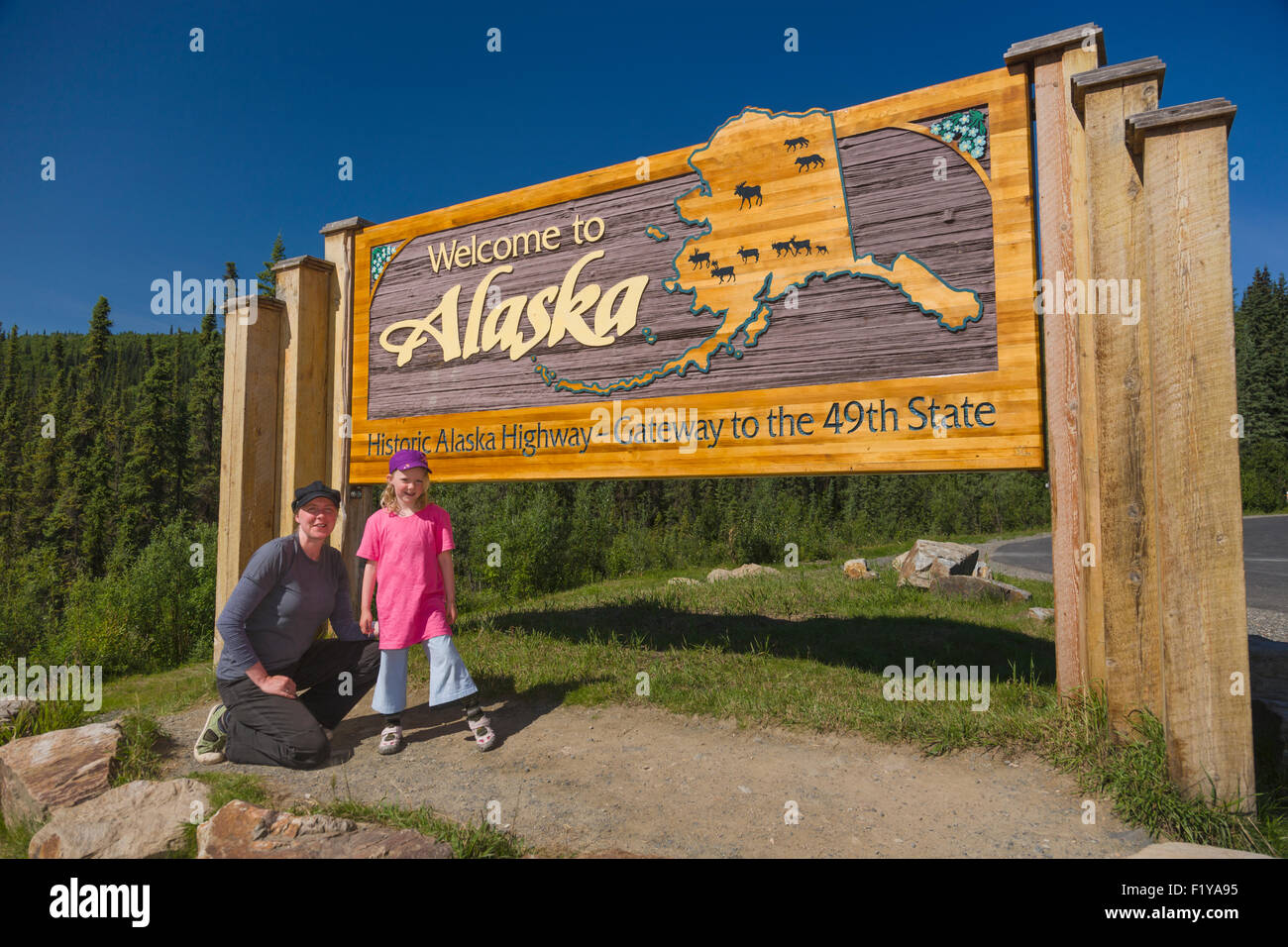 Canada alaska border hi-res stock photography and images - Alamy