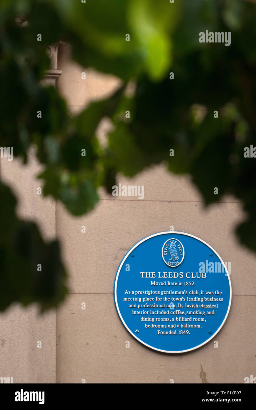 The Leeds Club blue plaque, Leeds Stock Photo - Alamy