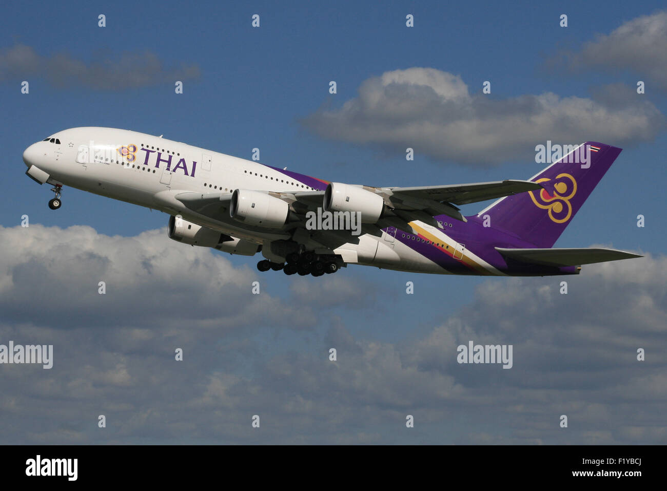 thai a380 take off Stock Photo - Alamy