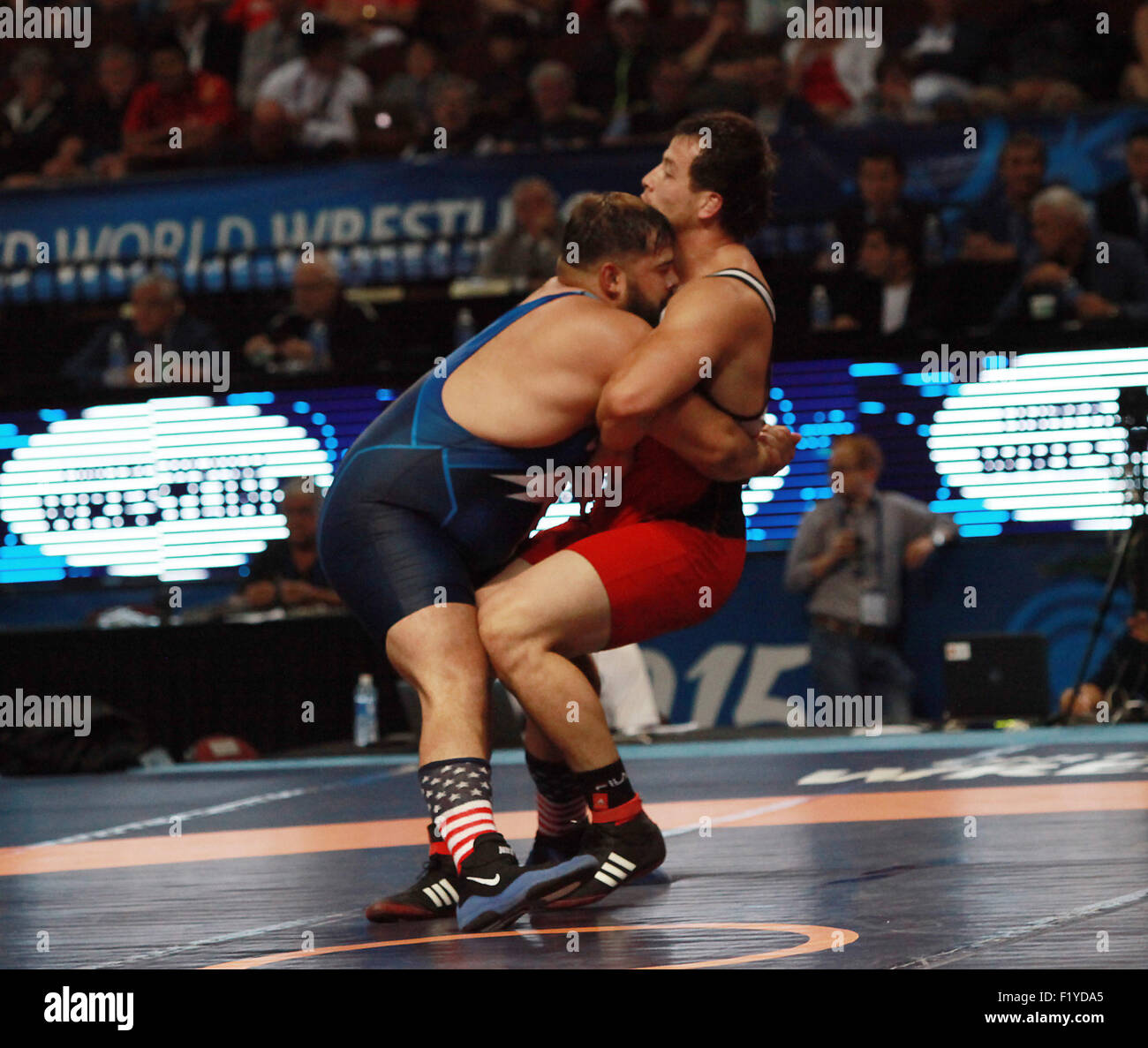 Las Vegas, Nevada, USA. 8th Sep, 2015. American Robby Smith defeats ...