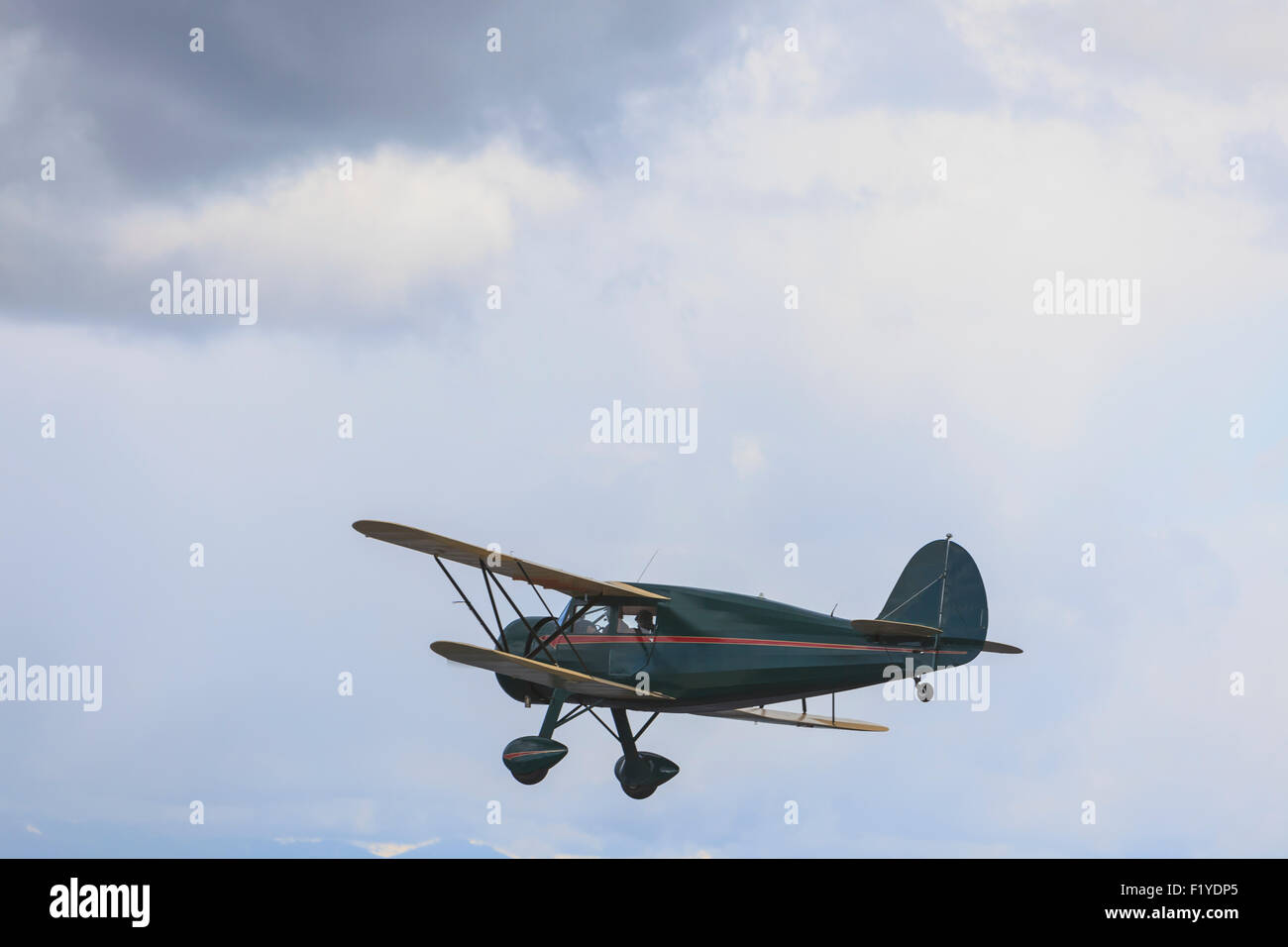Flying into cloud hi-res stock photography and images - Alamy