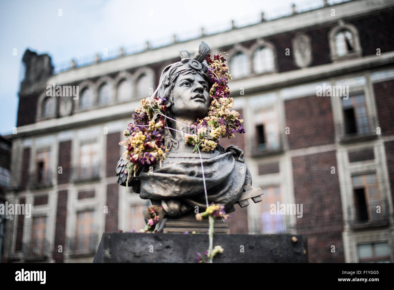Monument cuauhtémoc last aztec hi-res stock photography and images - Alamy