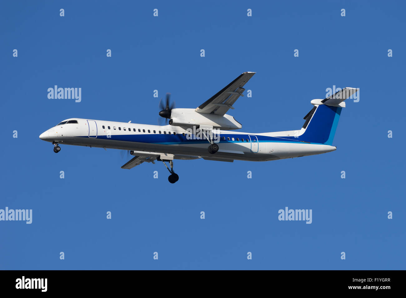Bombardier DHC-8-400 (Q400 Stock Photo - Alamy