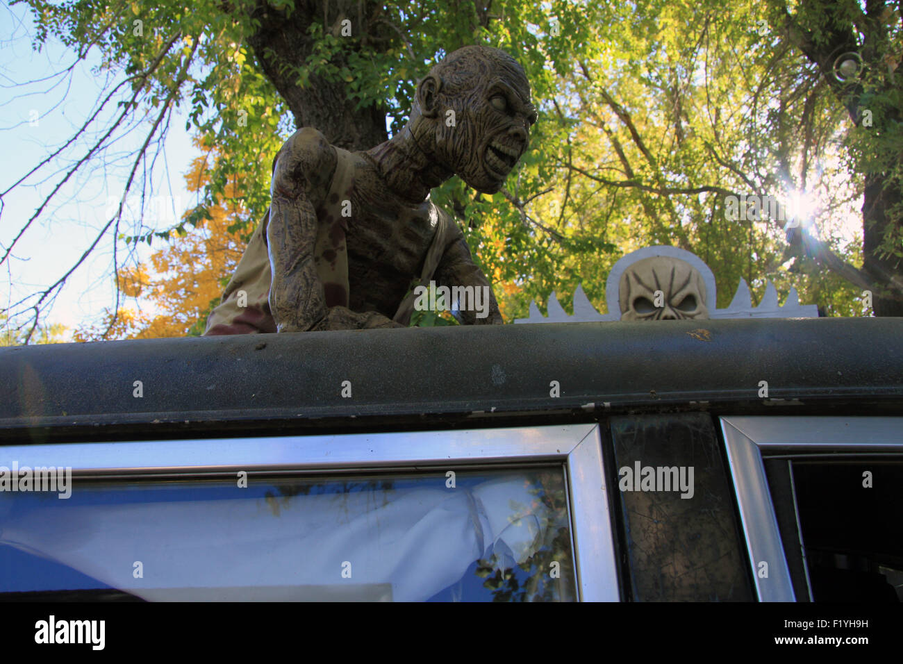 Ghoulish creature hi-res stock photography and images - Alamy