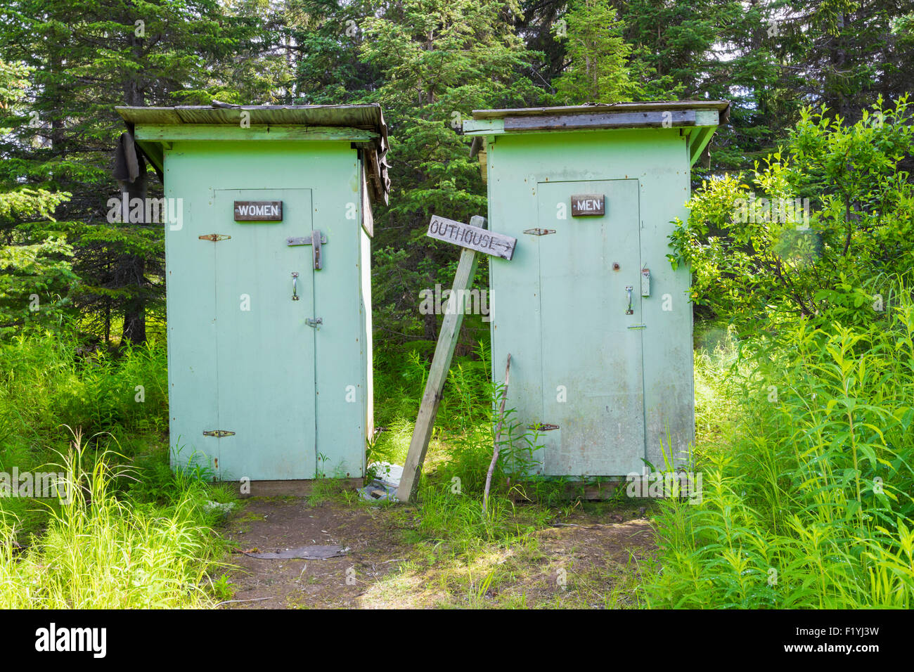Homer alaska usa us outhouse toilet hi-res stock photography and images ...