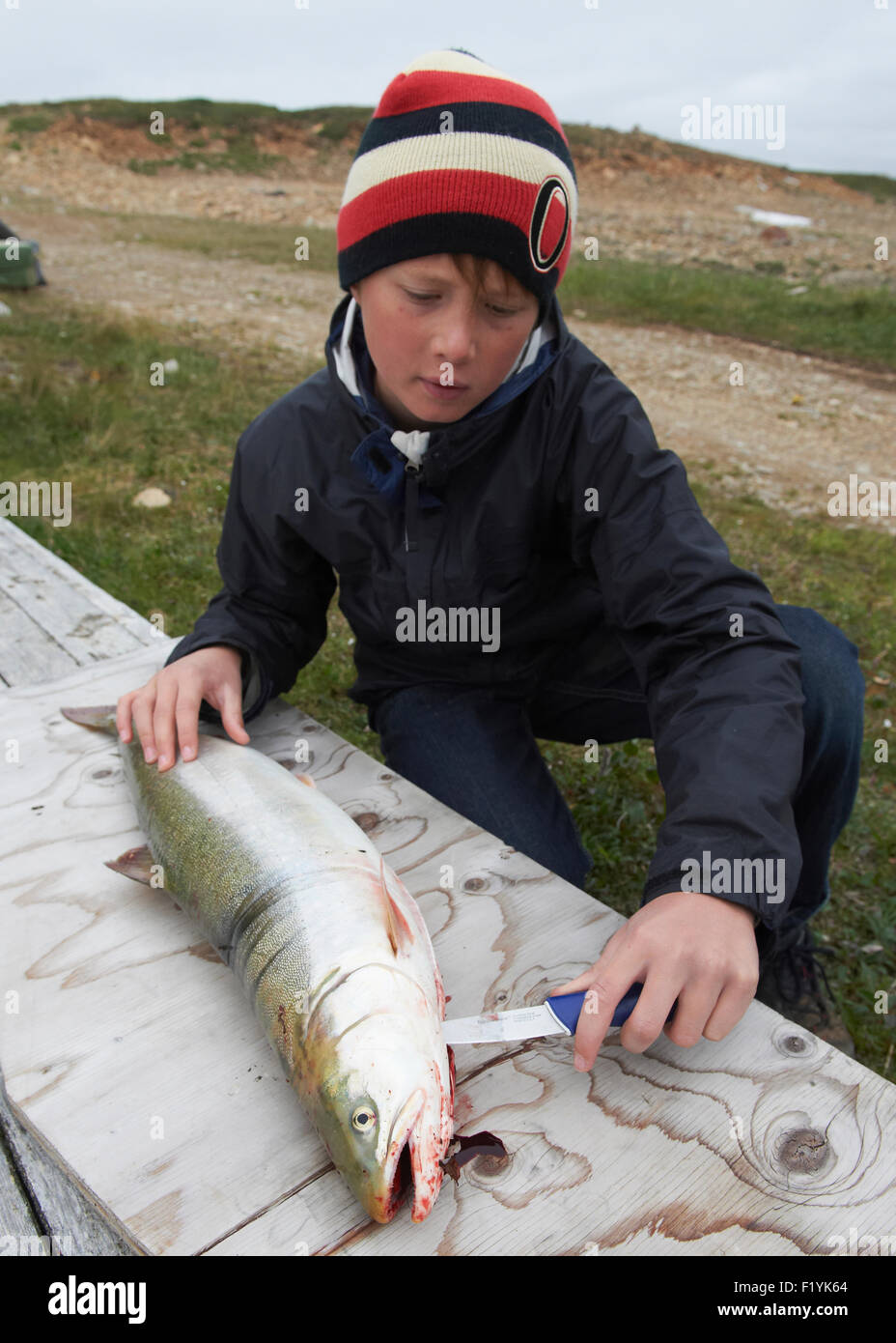 First nations boy canada hi-res stock photography and images - Alamy